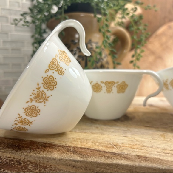 Corelle | Kitchen | Vintage Corelle Butterfly Gold Coffee Tea Cups Set ...
